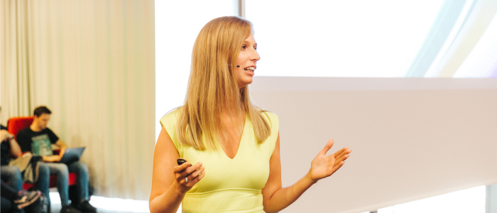 Marketing & Sales: Unsere Absolventin des Monats März 2024 - FH CAMPUS ...